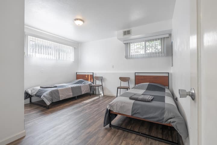 F3.2 Cal State Students Welcome! Male Only Room. - Hayward, CA