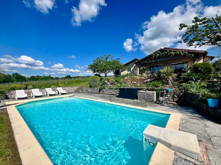Gorgeous 4-bed Farmhouse With Pool & Vineyard View - Sainte-Foy-la-Grande