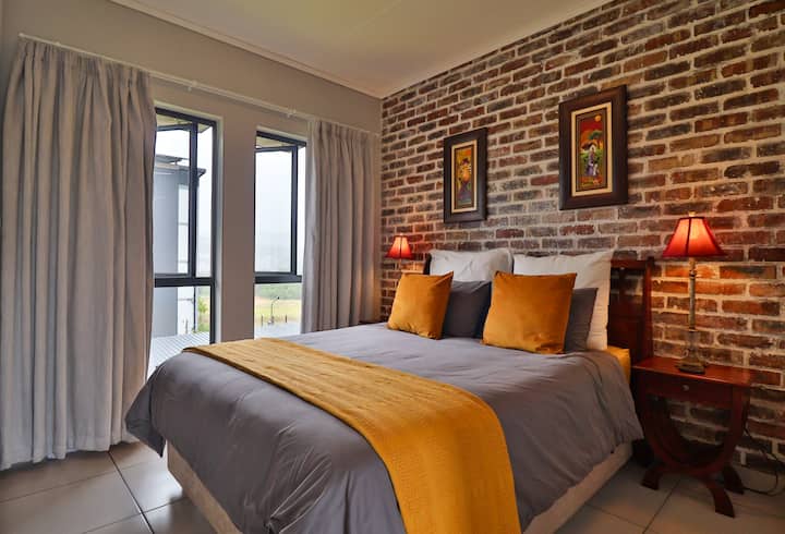 Luxury Lowveld Apartment - Mbombela