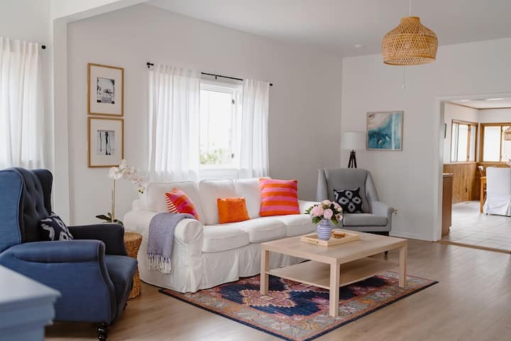Steps To Beach | Cozy Grand Beach Cottage - New Buffalo, MI