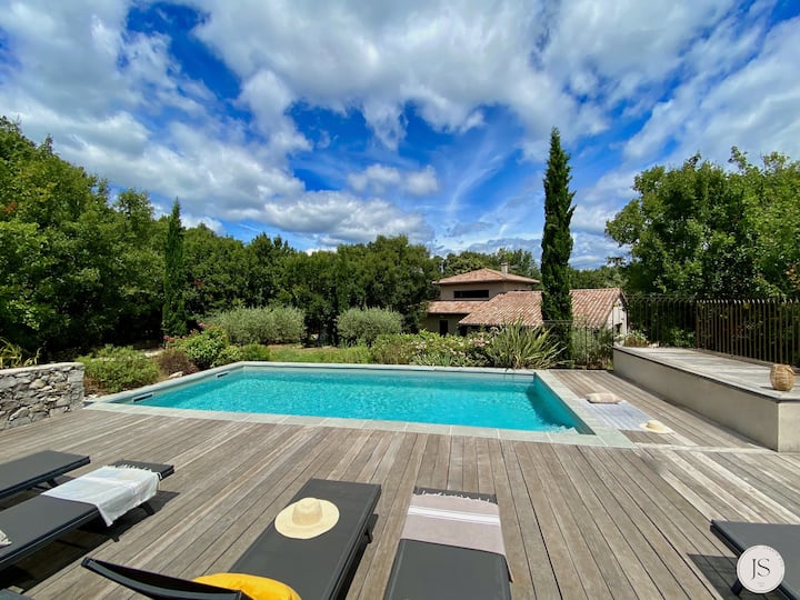 Maison De Luxe Avec Piscine Et Jardin Magnifique - Les Vans