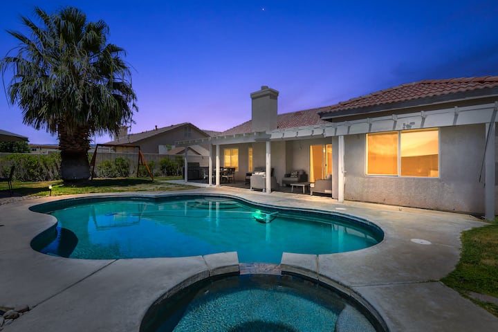 Escape To Your Desert Hideaway! - Rancho Mirage, CA