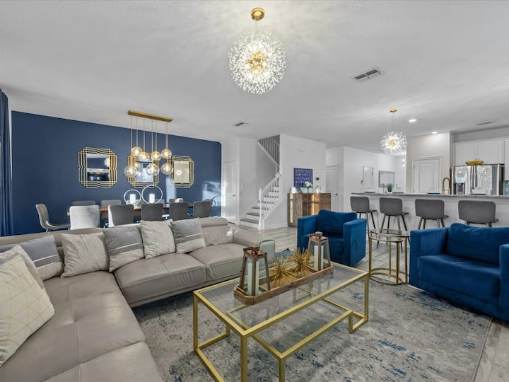 29 Guest Disney Area Themed Luxury Smart Pool Home - Davenport, FL