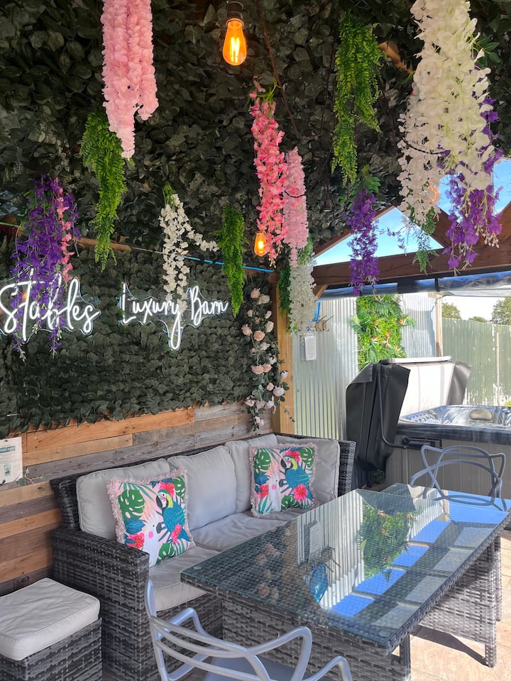 The Stables Luxury House With Hot Tub. - York