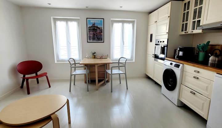 Appartement Dans Maison De Village Typique - Marseille
