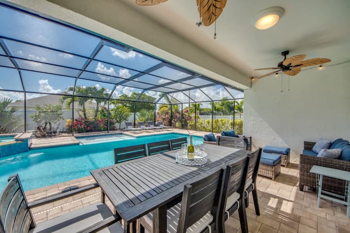 South Facing Pool & Spa • Fully Stocked Home - Cape Coral, FL