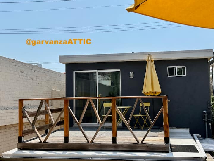 Arroyo Seco
2nd Floor Duplex 1-bedroom - Pasadena, CA