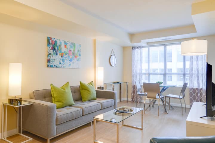 Cozy 2 Bed, Best Downtown Location - Toronto
