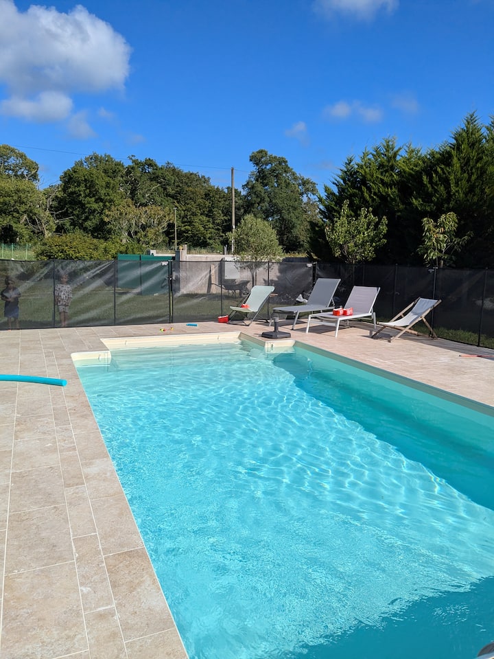 Maison Spacieuse, Piscine, Jardin, Parking - バイヨンヌ