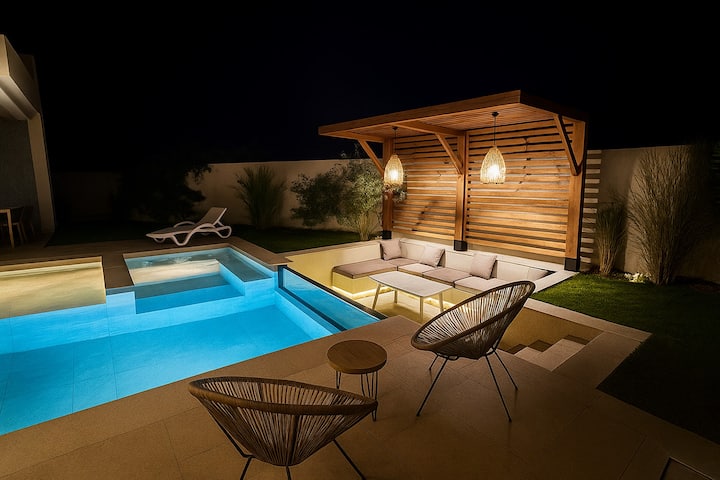 Villa Lynoute Plage à Pieds & Jacuzzi Chauffé - Tunisie