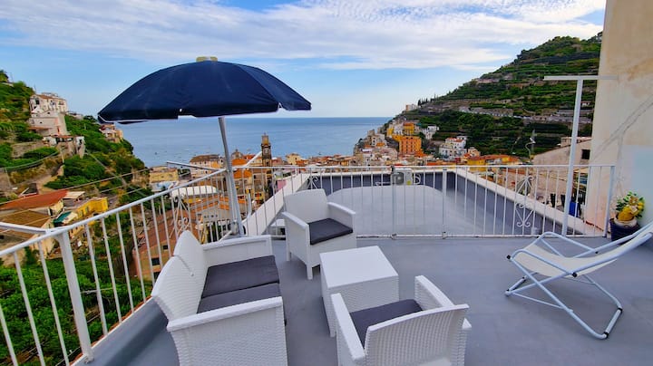 Hiking Lovers • 150 Steps To Climb • Amazing Views - Atrani