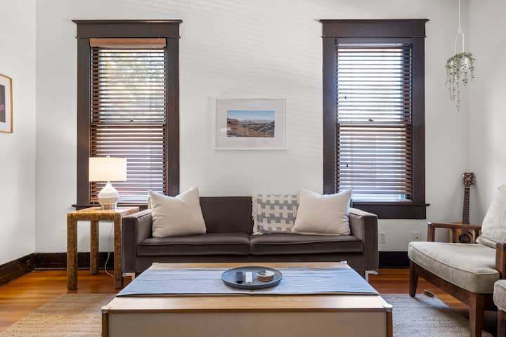 City Charm | Walk To Rainey St | Wfh - Austin