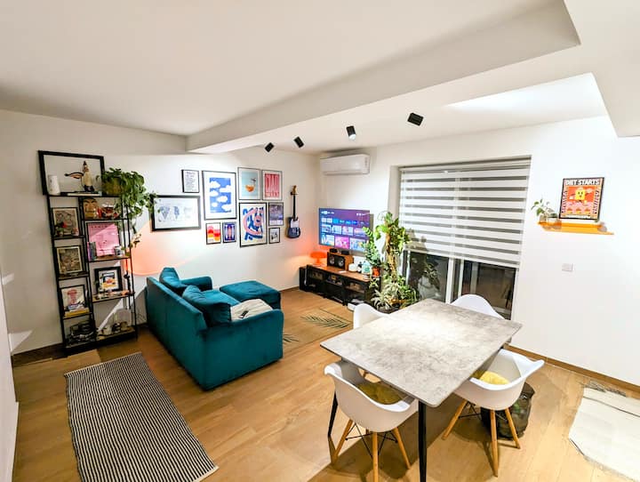 Stylish & Quiet 2br/2ba Between Valletta & Sliema - Malta