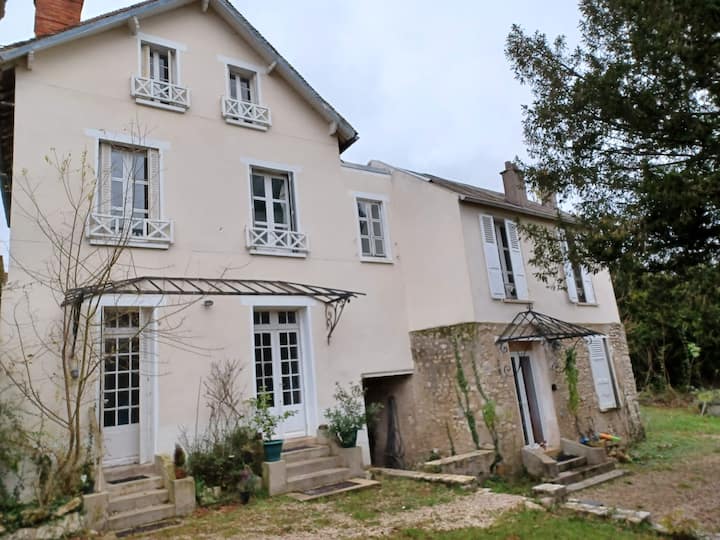 Maison De Campagne Authentique - Malesherbes