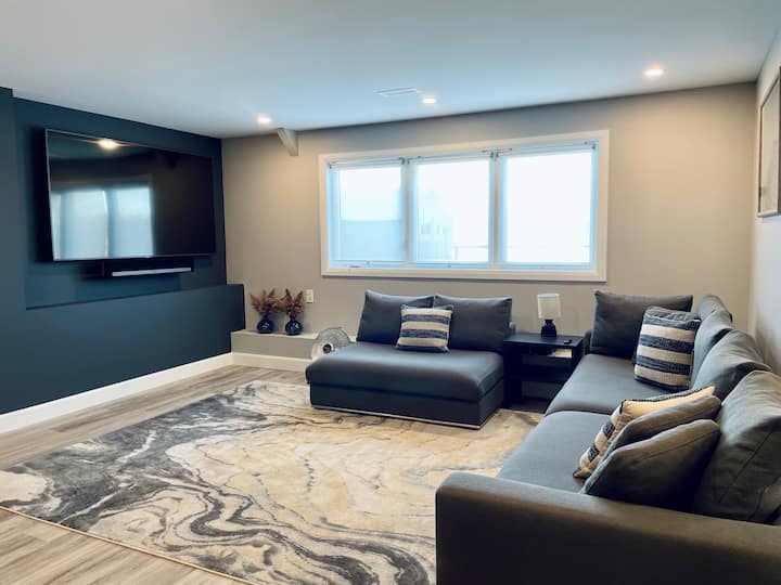 New 1br Walk Out Basement Apt Private Entrance - Ottawa