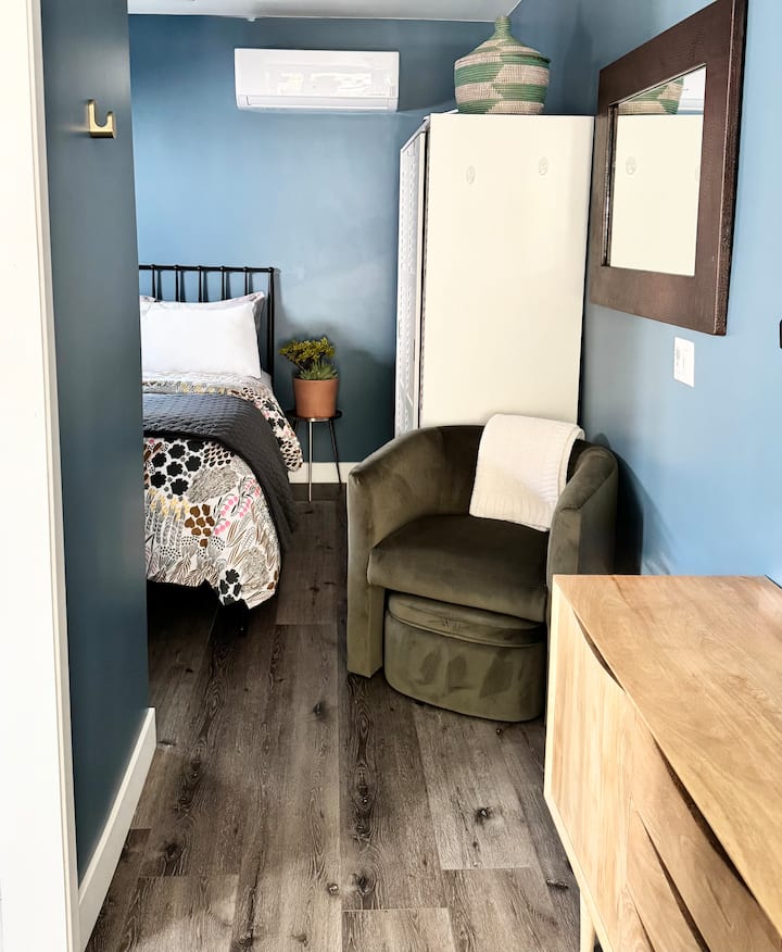 Noho Villa | Monthly Stay Studio + Garden Patio - Los Angeles, CA