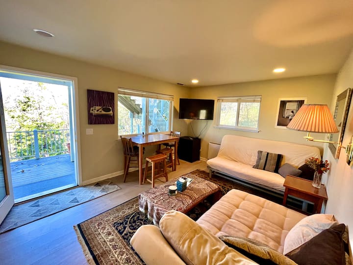 Hillside Garden Respite Near Town - Grass Valley, CA