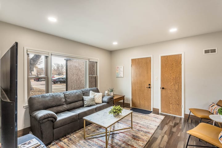 Hidden Gem Near Augustana | Great For Groups - Sioux Falls, SD
