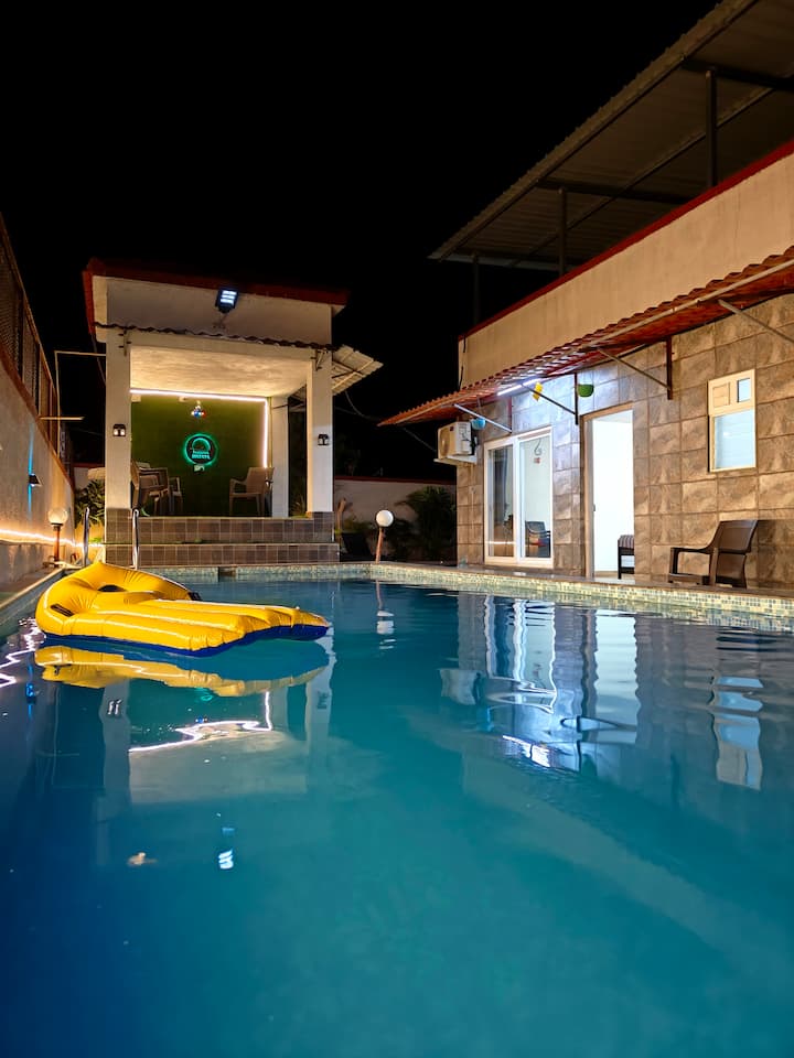 Bali-style Villa With Private Pool - Neral