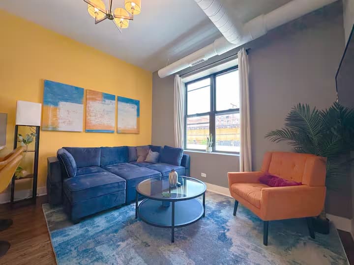 Modern 3br 420-ok Near Convention Center - Illinois