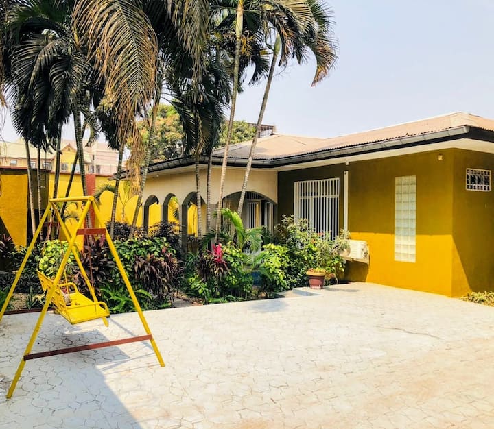 Magnifique Villa Cozy Avec Jardin Et Terrasse. - Kinshasa