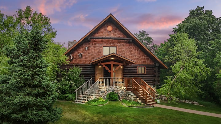 Beautiful  Log Cabin On Loon Lake - Dent, MN