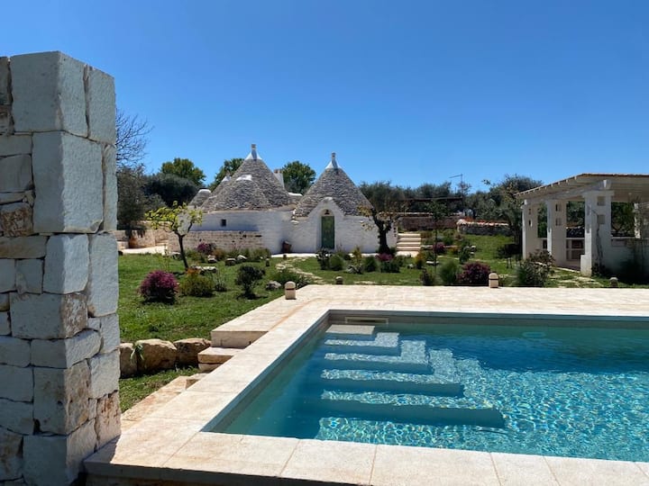 Trullo Dimora Iconica - (Piscina Acqua Salata) - Locorotondo
