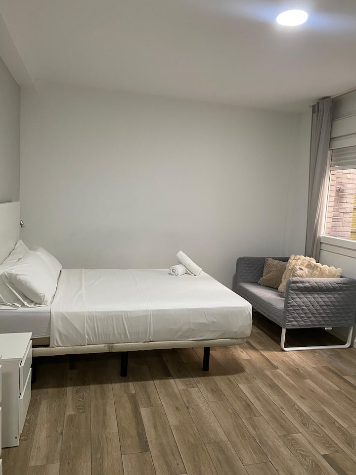 Bonito Apartamento En El Barrio De Malasaña - Madrid