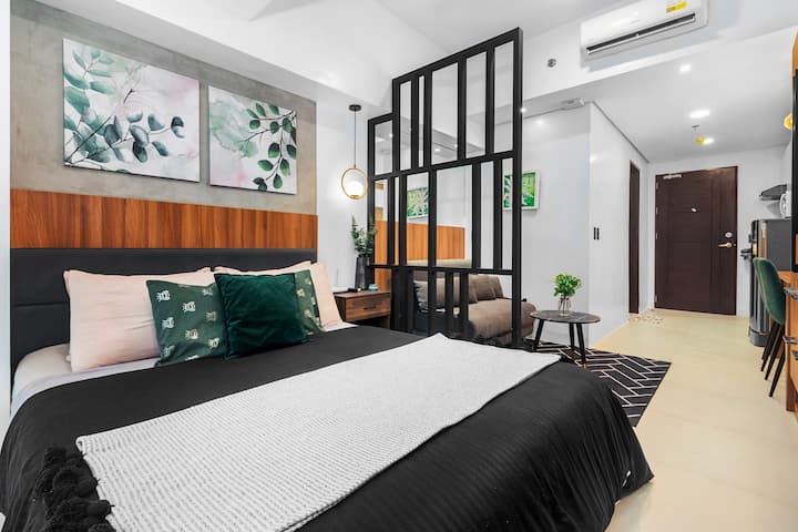 High End Cebu Studio: Infinity Pool & Gym, Sleep 4 - Cebu