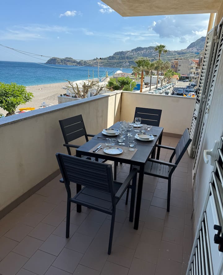 Family House Letojanni - Taormina Vista Mare A - Sant’Alessio Siculo
