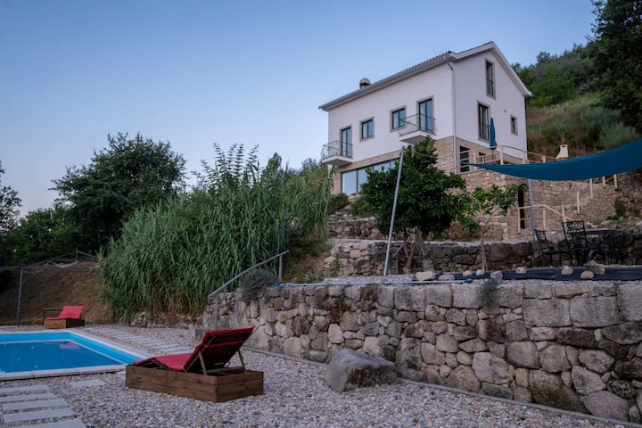 Luxurious Villa In Central Portugal - Piodão