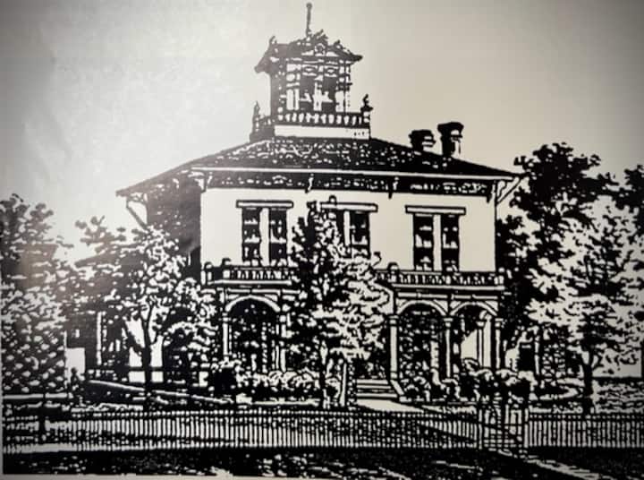 Joseph’s Entire Apt @ The Historic Mccormick House - 베이시티