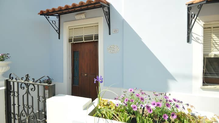 Zii Mpeu Casa Ridente Con Patio, Due Camere, A/c - Racale