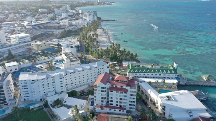 Apartamento Con Piscina Cerca A La Playa Y A Todo - San Andrés