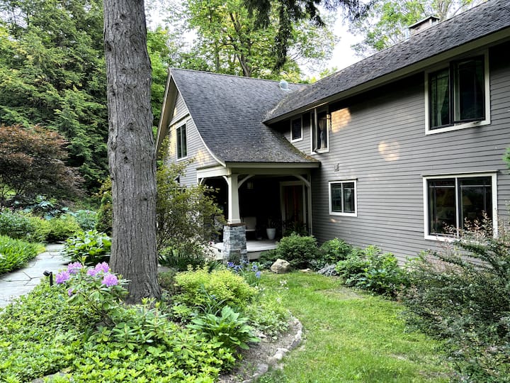 Private Flat With Great Views - Shelburne, VT