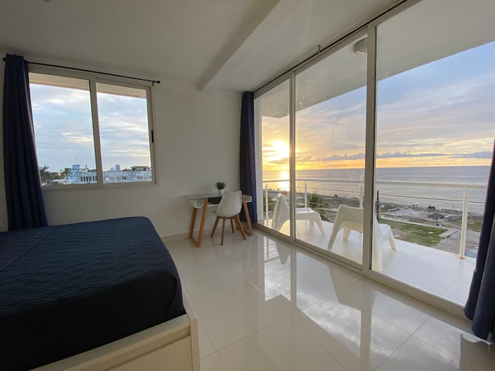 Apart Frente Al Mar+paneles Solares+wifi Gratis - La Havane