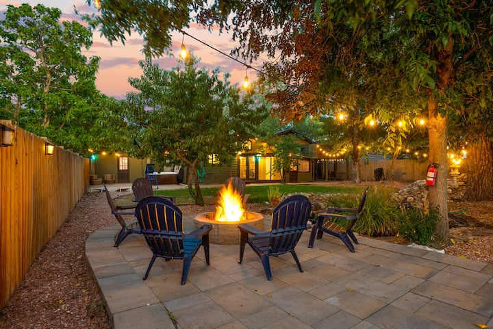Backyard Oasis | Pond, Hottub, Firepit & Gameroom - Golden, CO