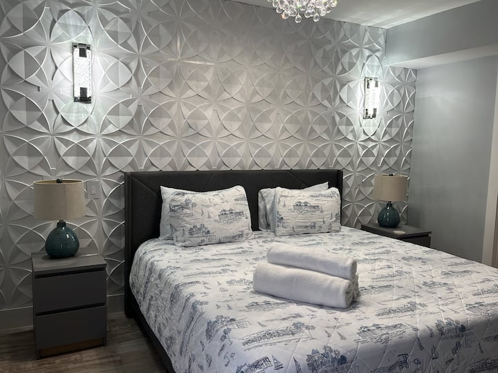 Luxurious Family-friendly Pompano Home - Deerfield Beach, FL