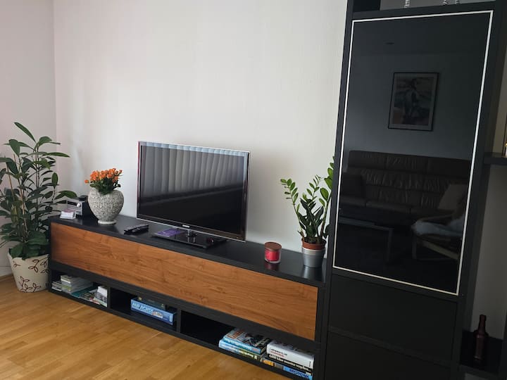 Ideal For Leisure/trade Fair Visits - Solingen