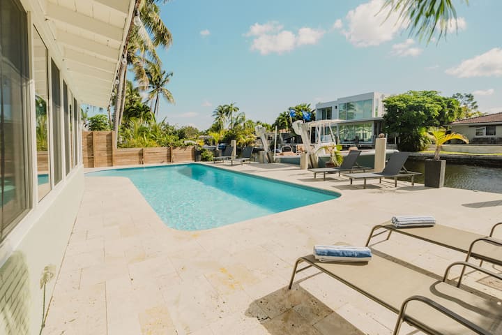 Wilton On The Water - 5-star Waterfront Property - Wilton Manors, FL