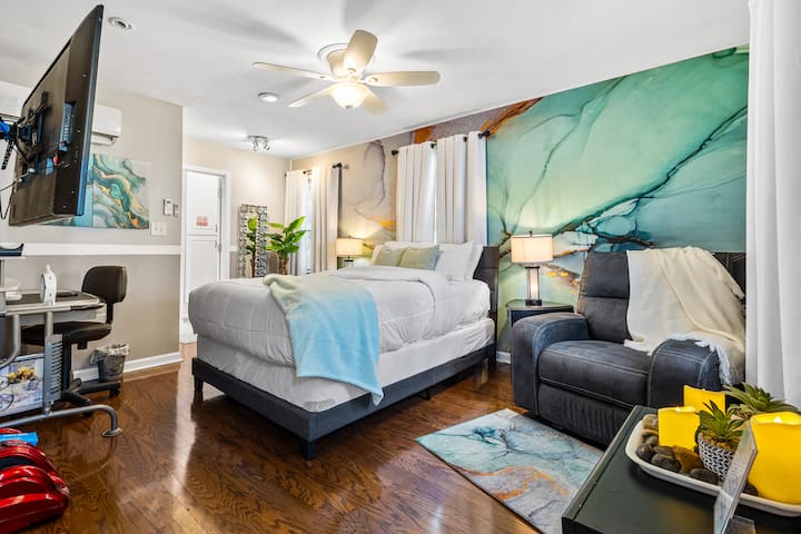 Charming Luxury Atlanta Metro Area W/jacuzzi Tub - Conyers, GA