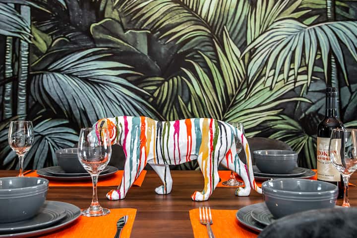 Jungle Theme With Games, King, Queen & Bunk Beds - Edmonton, Canada