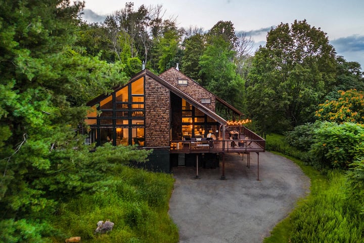 Mountain View Retreat W/ Hot Tub, Theater, And Gym - Chester, NY