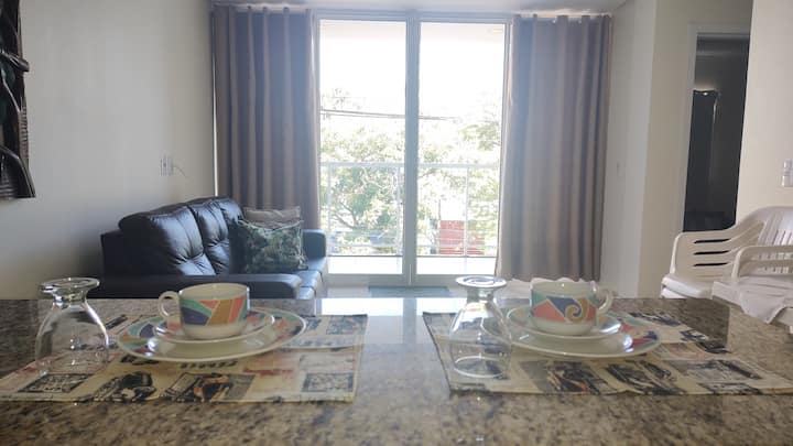 Apartamento Com 2 Quartos No Centro. - Foz do Iguaçu