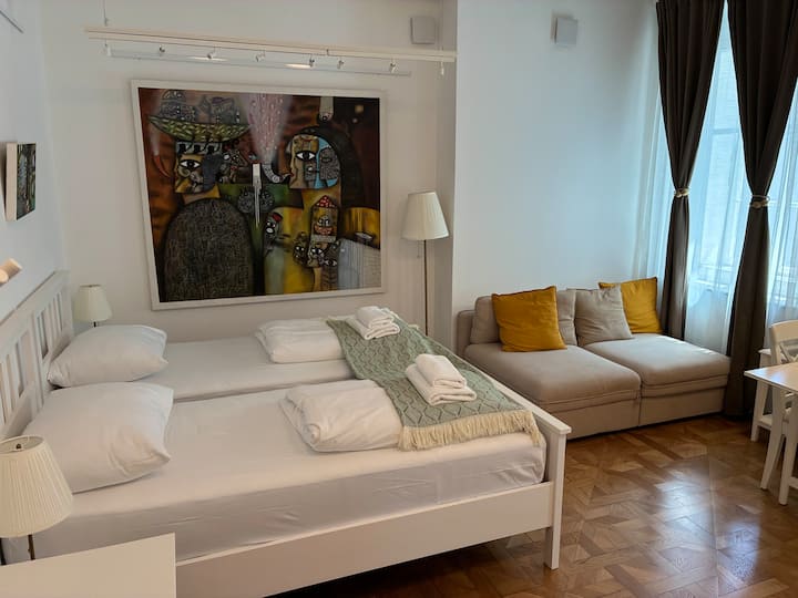 Ars Longa Heritage Apartments - Lovely&balcony - Ljubljana