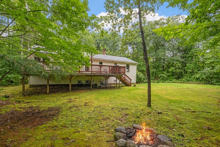 Gilford Central Retreat! Close To Gunstock/private - Laconia, NH