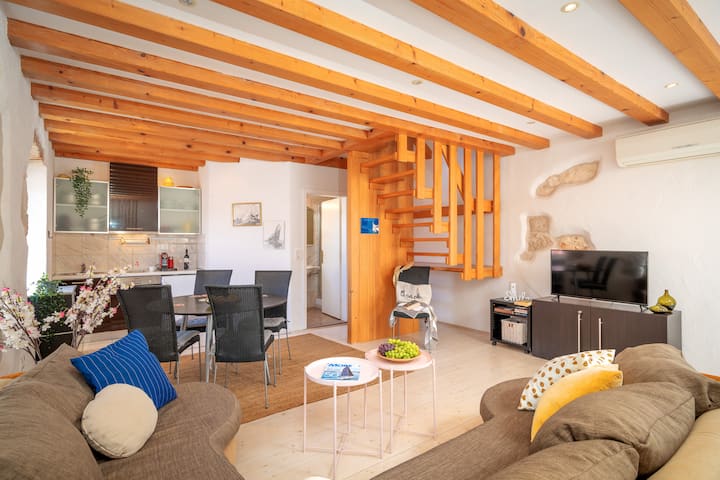 "More" - 60m2 Gem In Ancient Hvar Stone House! - Hvar
