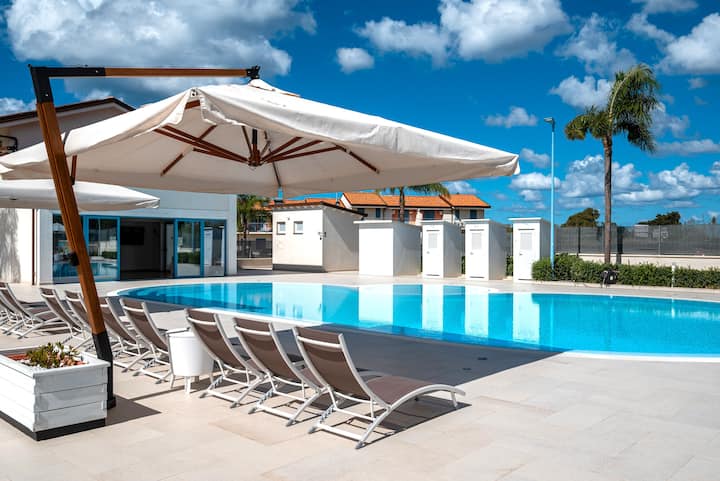 Confortevole Alloggio Con Piscina - Sant'Agata di Militello