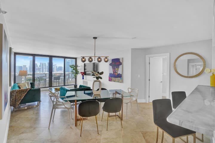 Euphoria - Miami Skyline & Water Views - Miami, FL