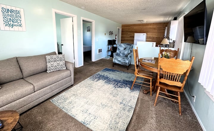 Cozy 2-bdrm Cottage, Pacific City, Pet-friendly - Pacific City, OR